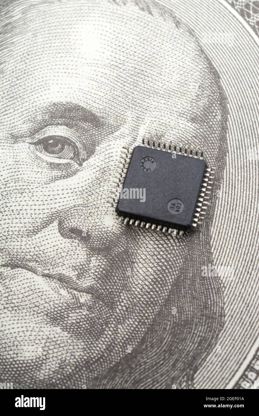 Small VSLI Solution IC / integrated circuit chip (audio codec decoder ...
