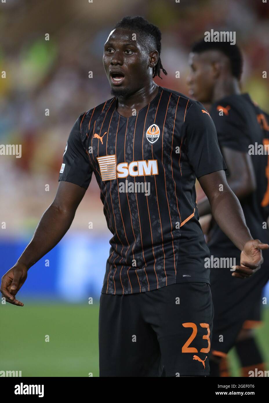 Lassina traore champions league hi-res stock photography and images - Alamy