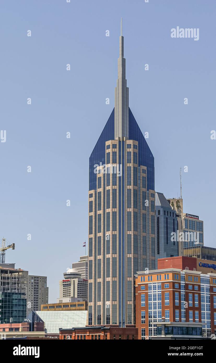 Fifth third bank building in hi-res stock photography and images - Alamy