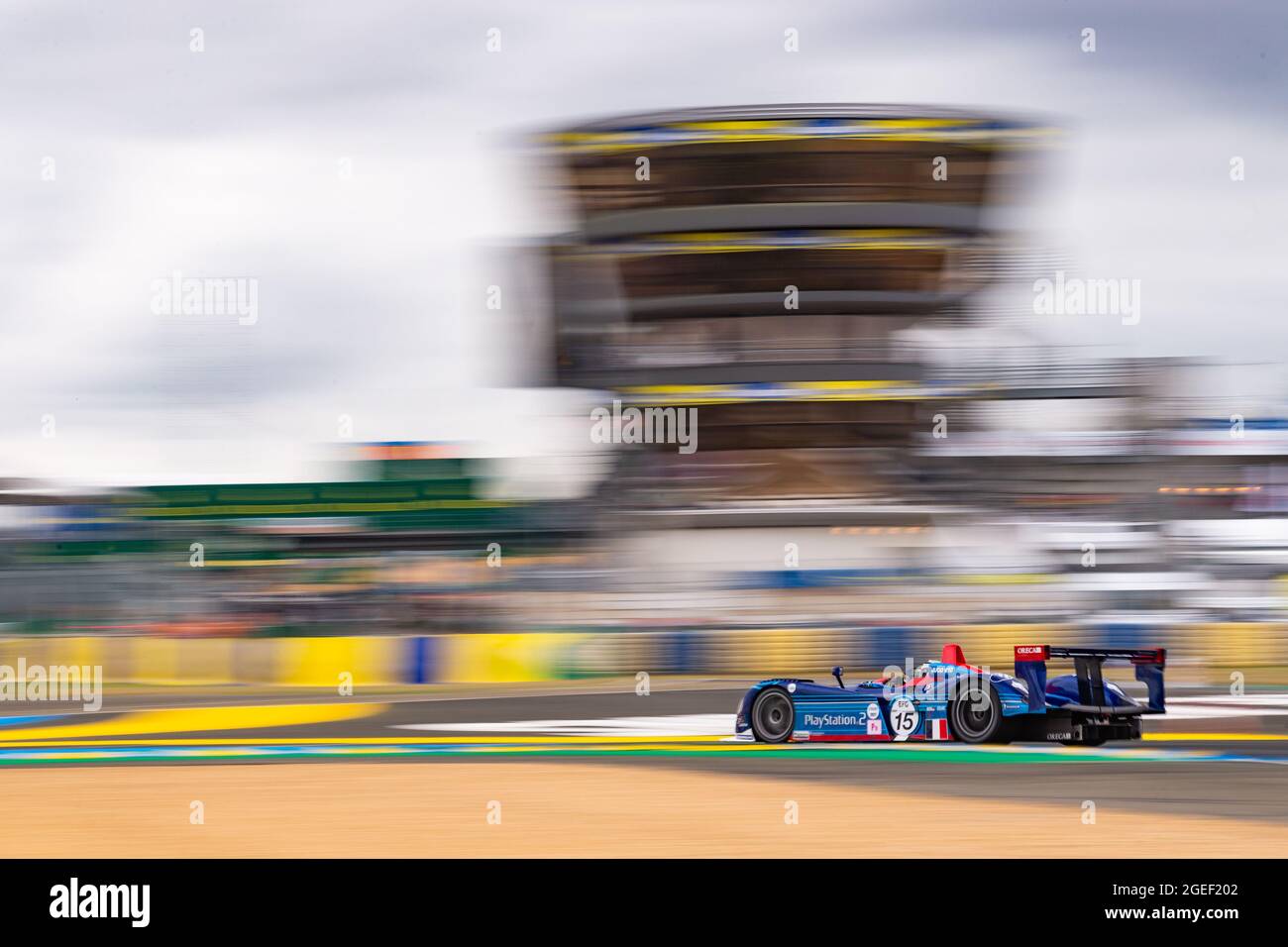 James cottingham hi-res stock photography and images - Alamy