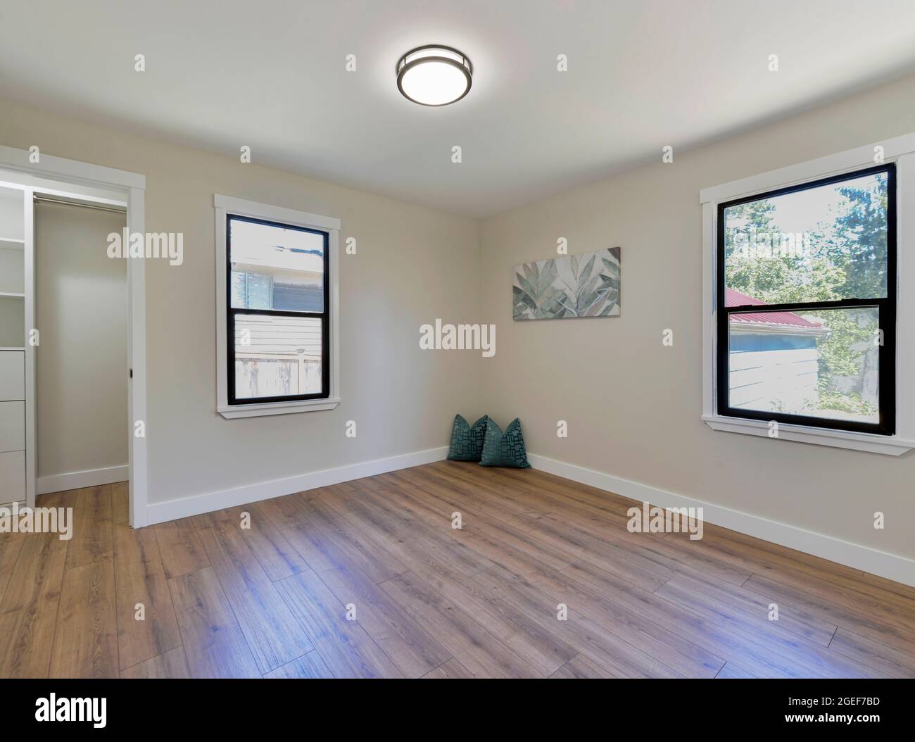 Empty bedroom modern interior hi-res stock photography and images - Alamy