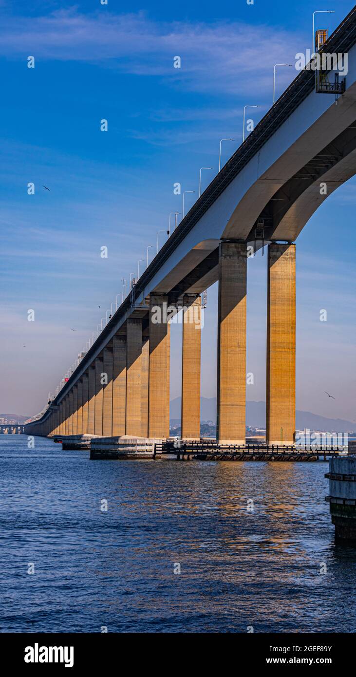 Presidente Costa e Silva Bridge, popularly known as the Rio-Niterói ...