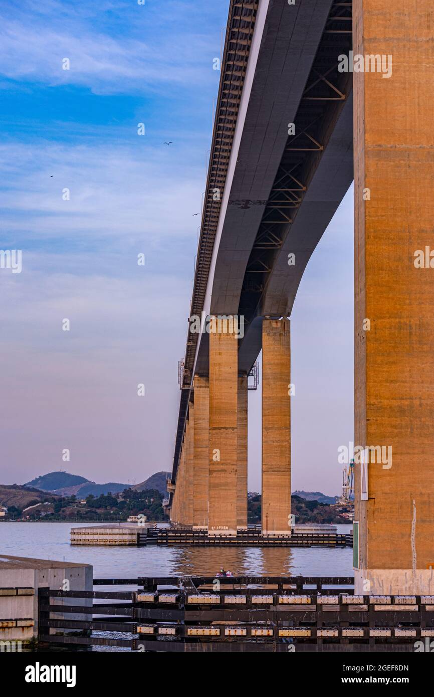 Presidente Costa e Silva Bridge, popularly known as the Rio-Niterói ...