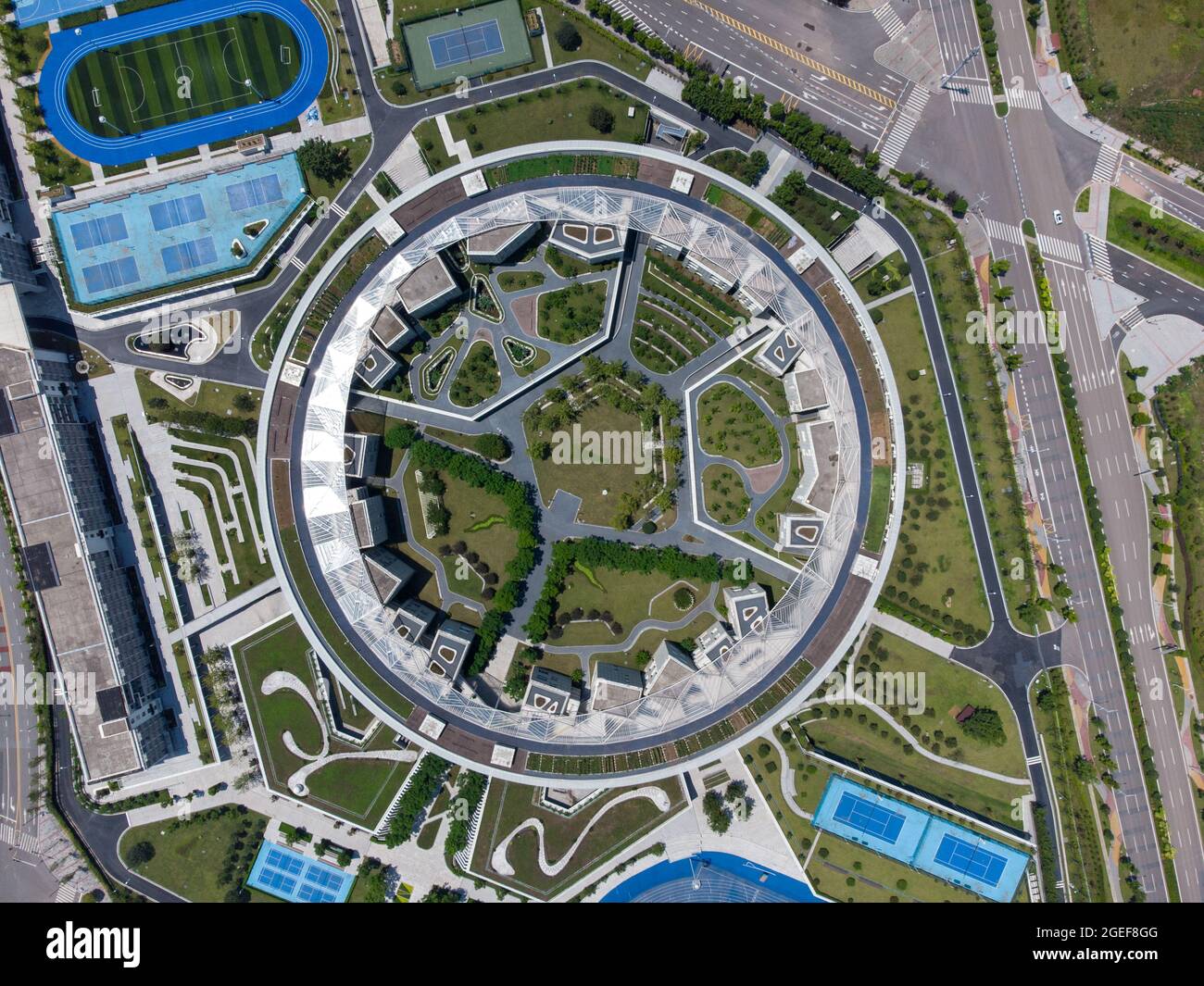 Aerial view of the building that resembles the headquarter of Apple ...