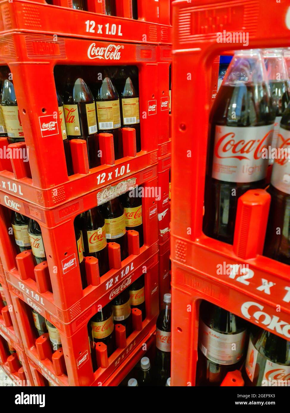 Coca cola boxes hi-res stock photography and images - Alamy
