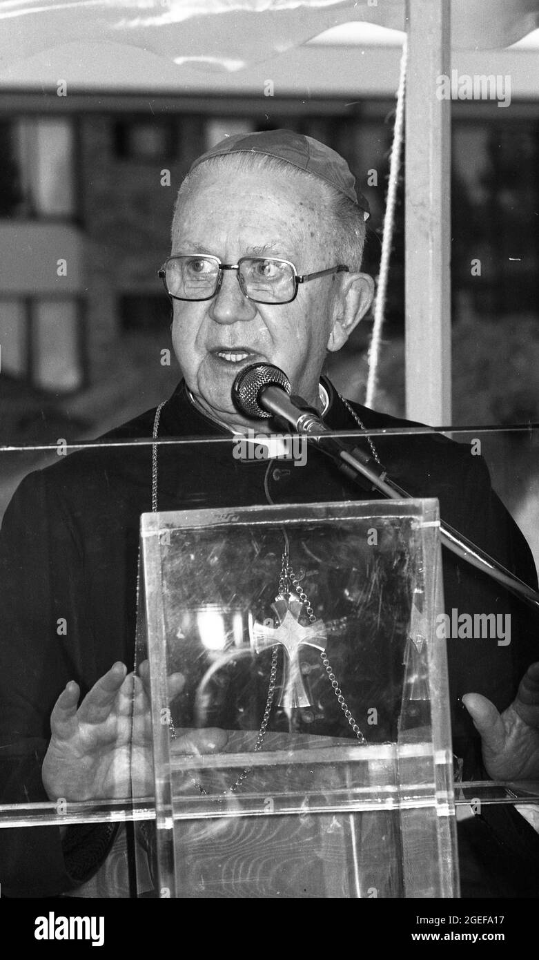 TOOWOOMBA, QUEENSLAND, AUSTRALIA, 1985: Sir James Cardinal Freeman ...