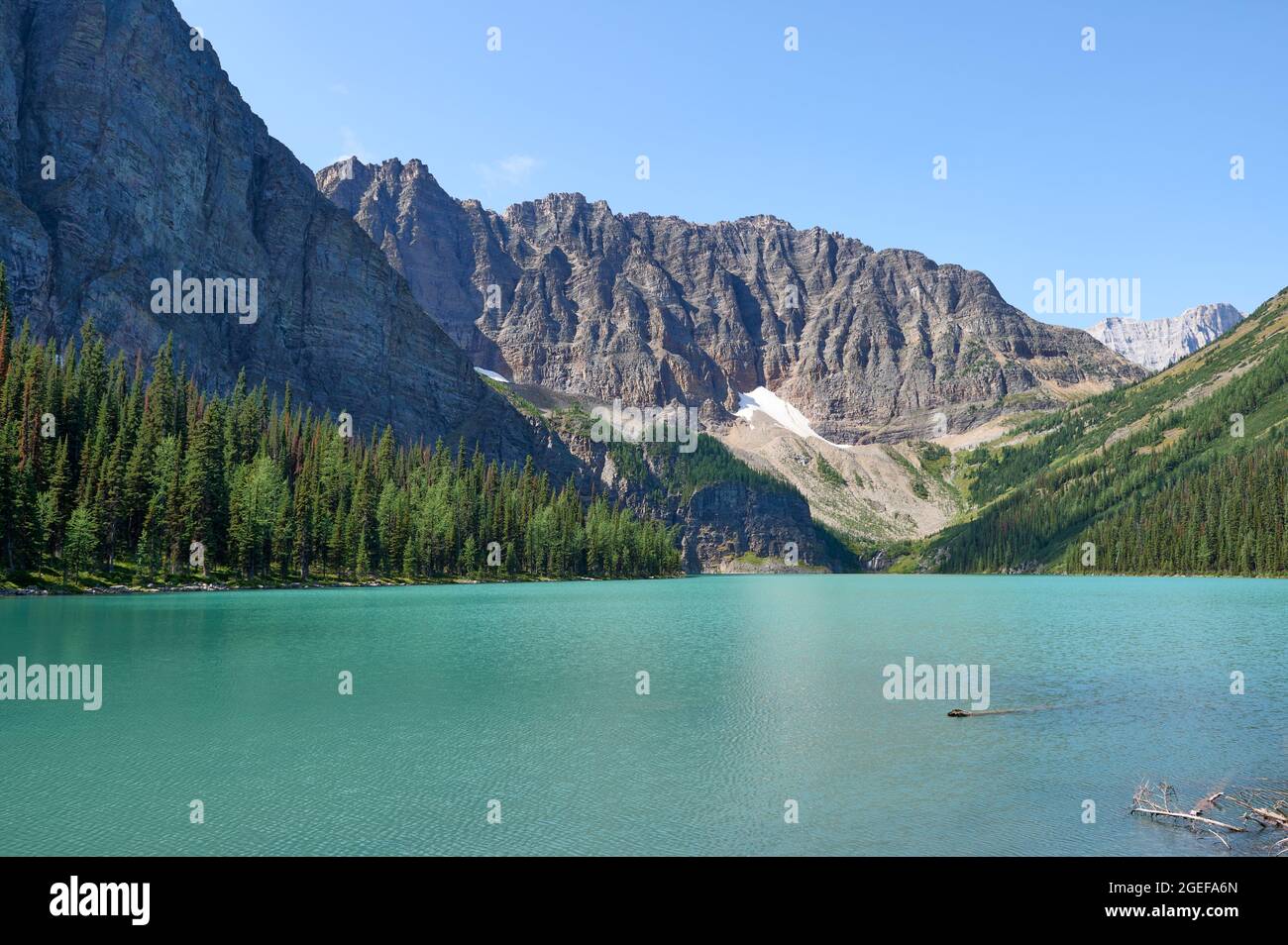 Taylor Lake, Banff National Park, Alberta, Canada Stock Photo - Alamy