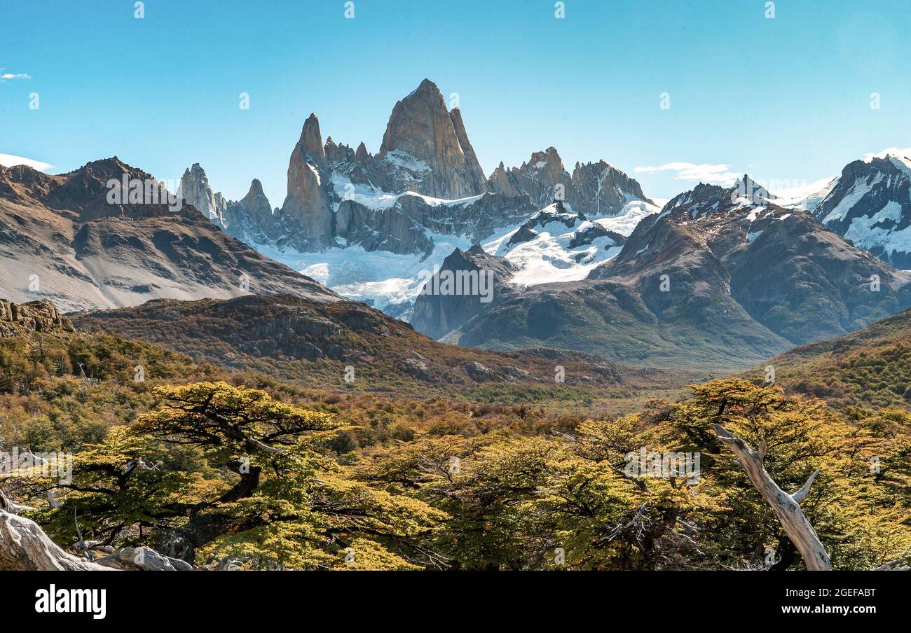 Dawn mount fitzroy peak patagonia hi-res stock photography and images ...