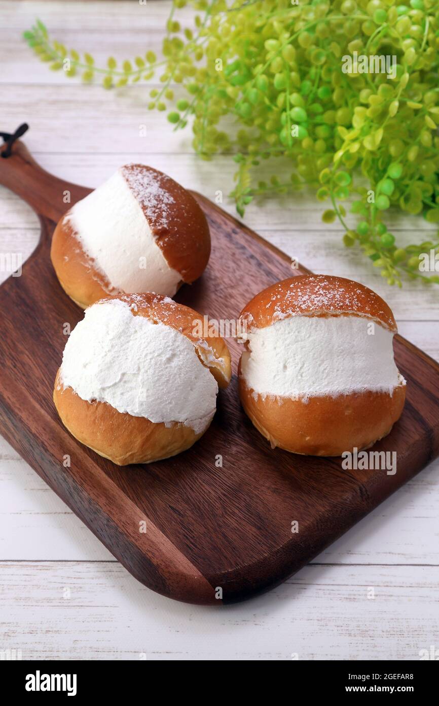 Rome food cakes hi-res stock photography and images - Alamy