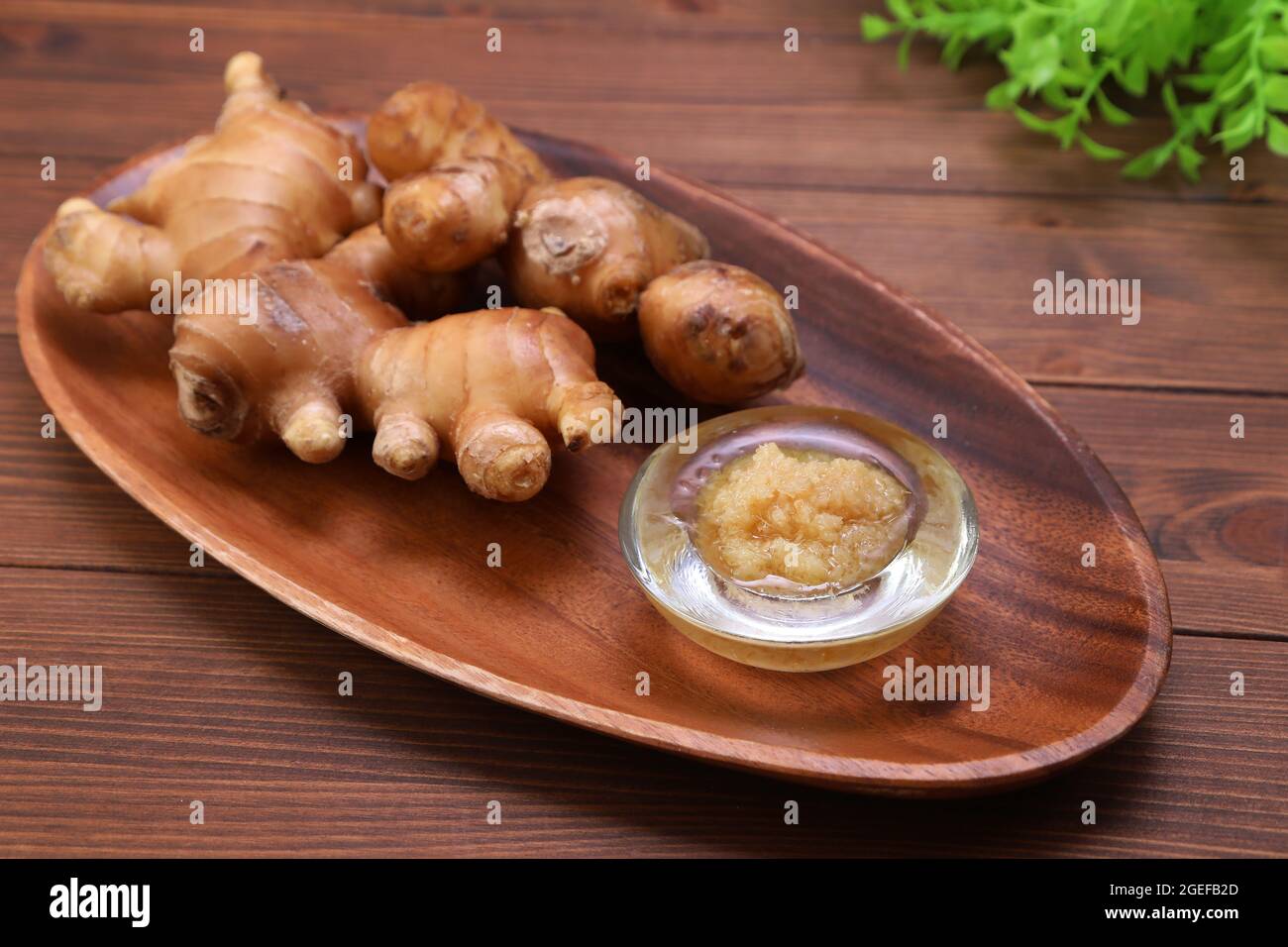 Grated Ginger and Matured Ginger Stock Photo - Alamy