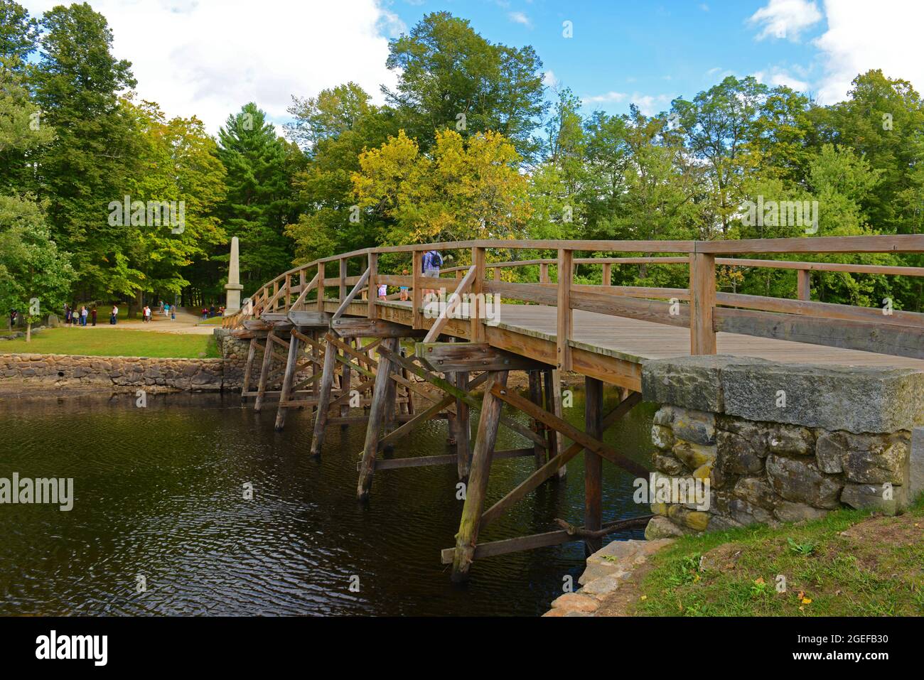Old North Bridge and Memorial obelisk in Minute Man National Historical ...