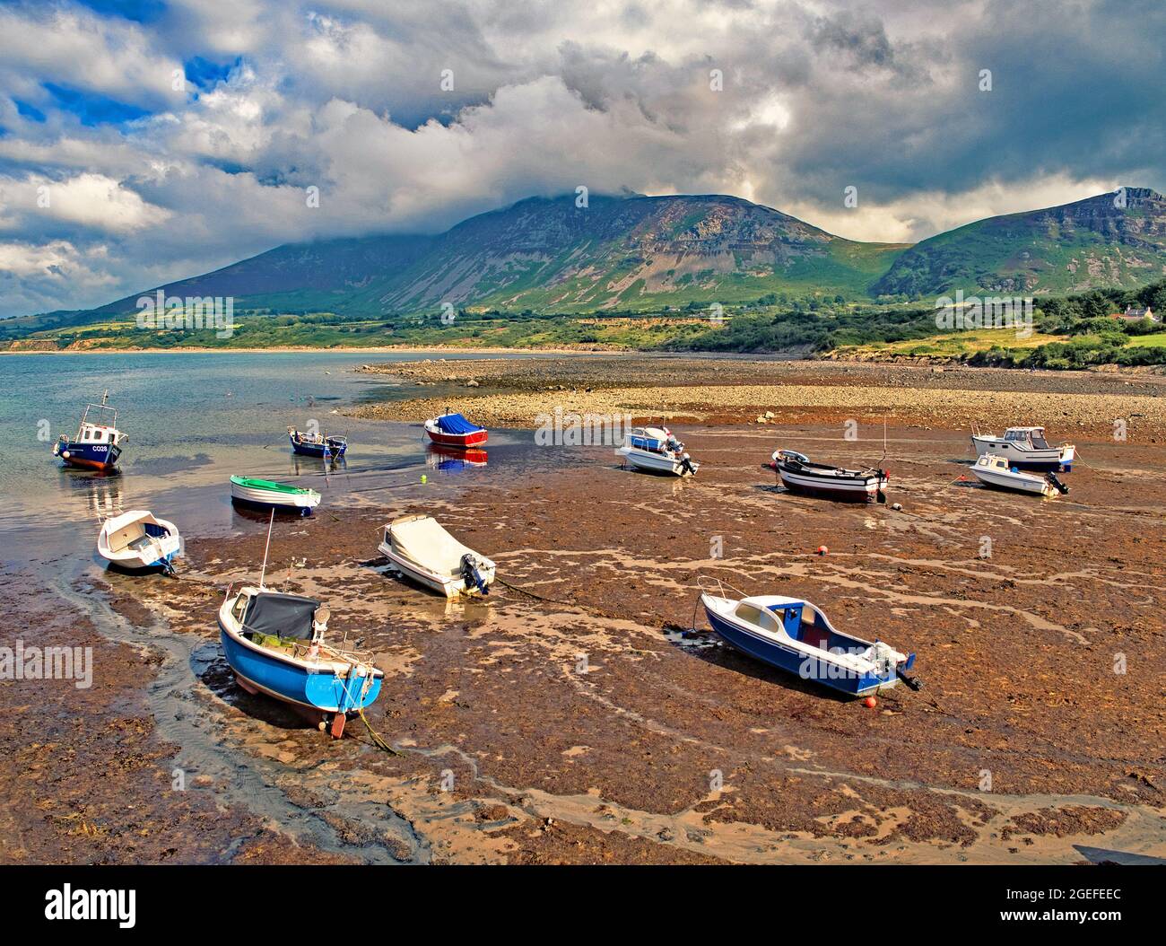 Trefor Harbour Wales at Low Water Stock Photo - Alamy