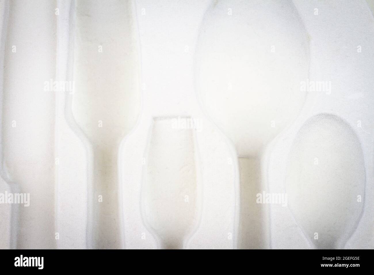 Close up of white empty paper cutlery box Stock Photo - Alamy