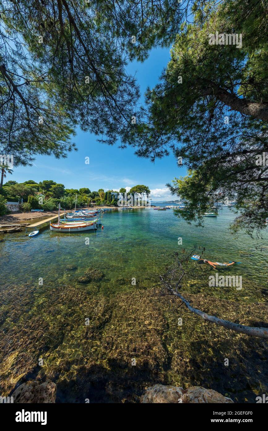 Olivette port hi-res stock photography and images - Alamy