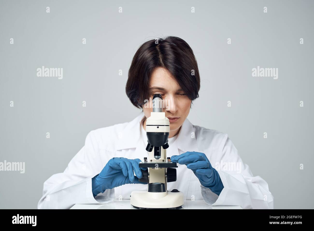 woman laboratory assistant microscope research medicine science Stock ...