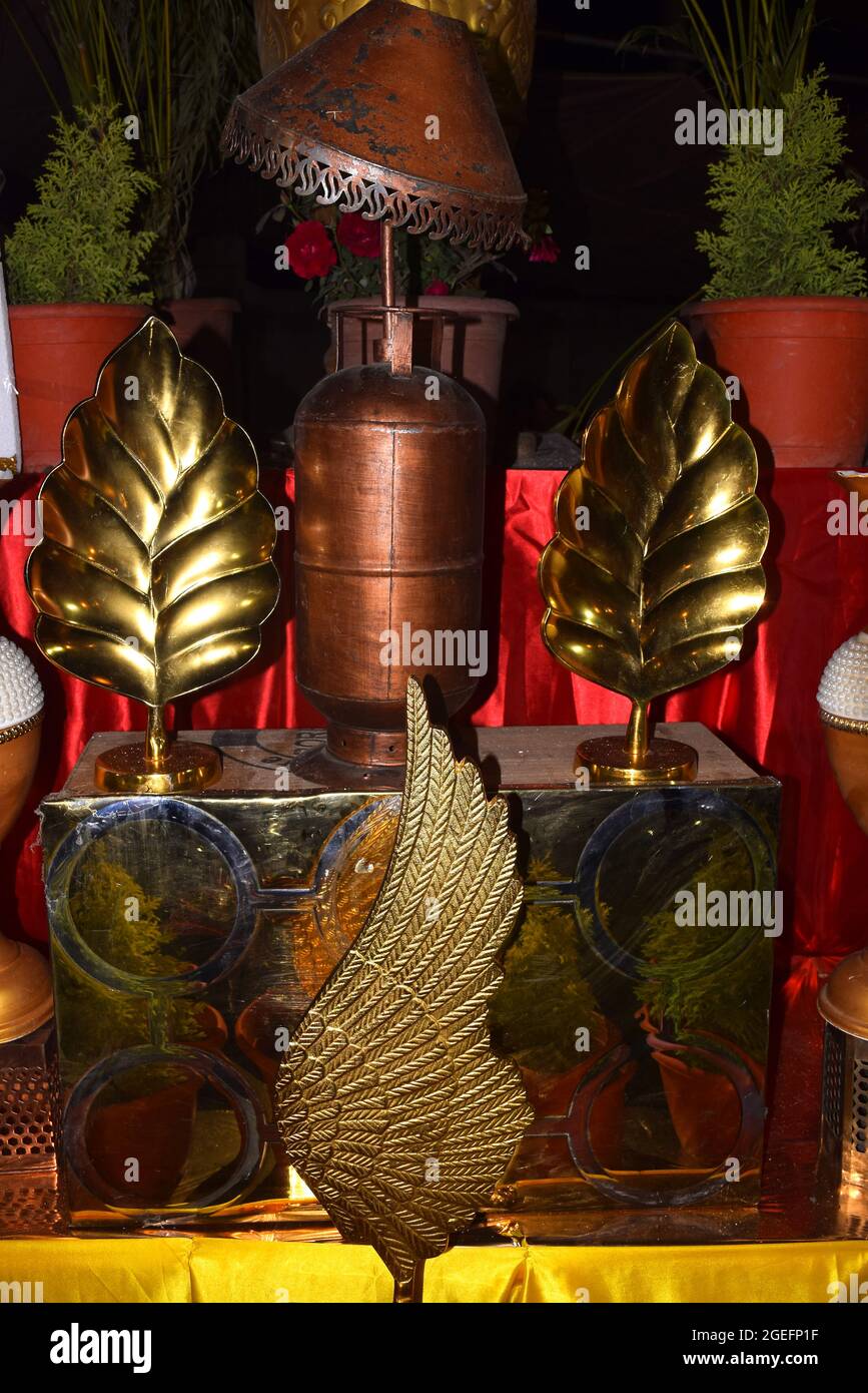 Indian restaurant table setting hi-res stock photography and images - Alamy