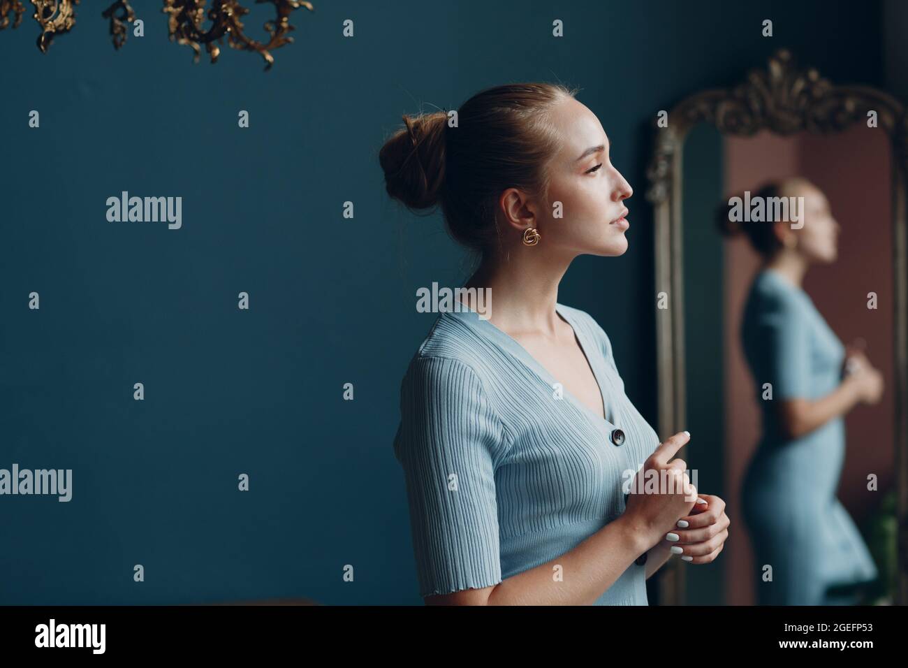 Beautiful woman profile studio hi-res stock photography and images - Alamy