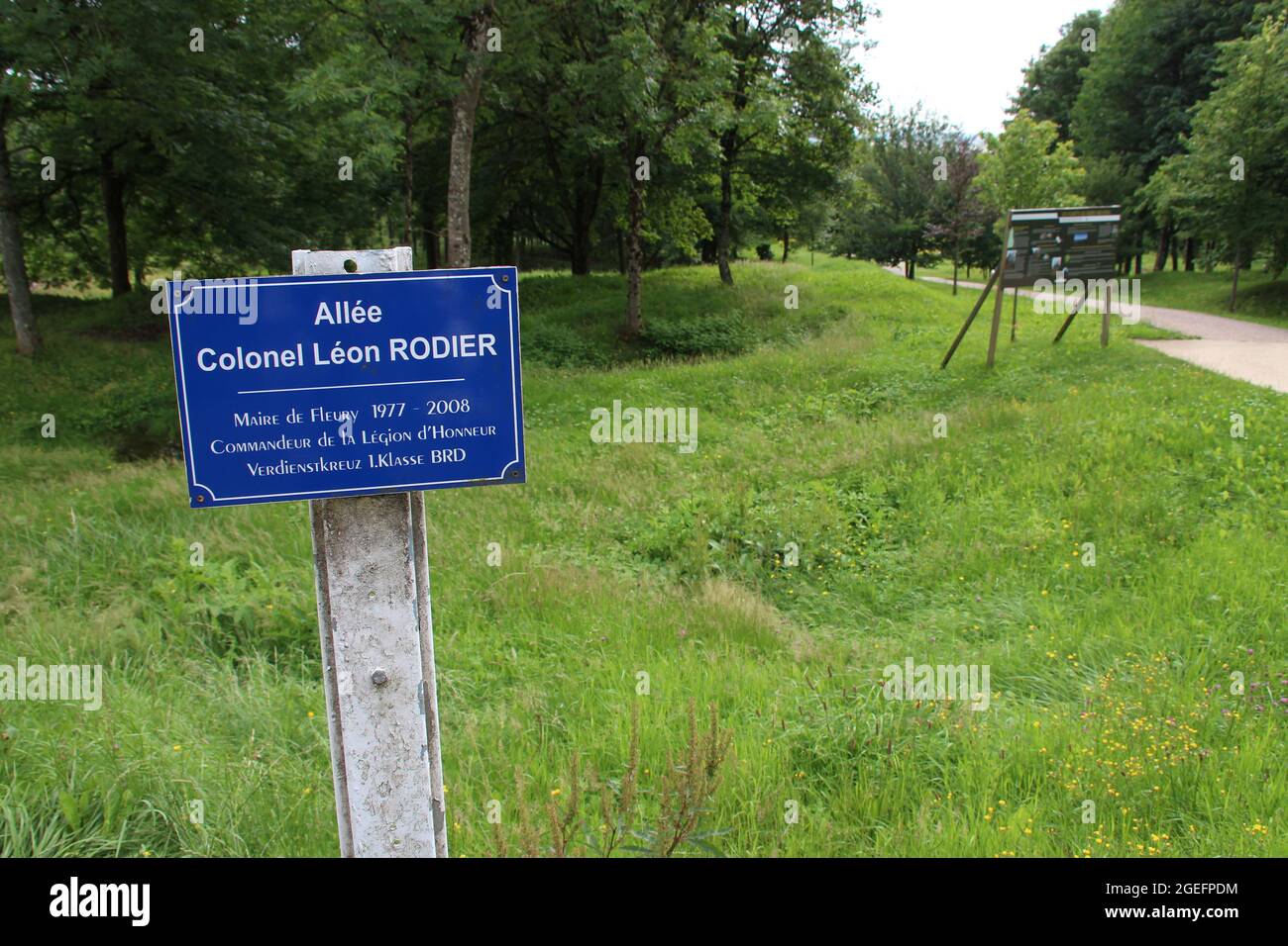 Destructed village hi-res stock photography and images - Alamy