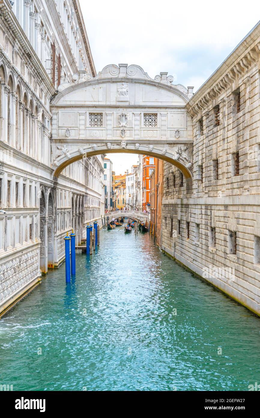 Bridge of Sighs, Italian: Ponte dei Sospiri. Small bridge made of white ...