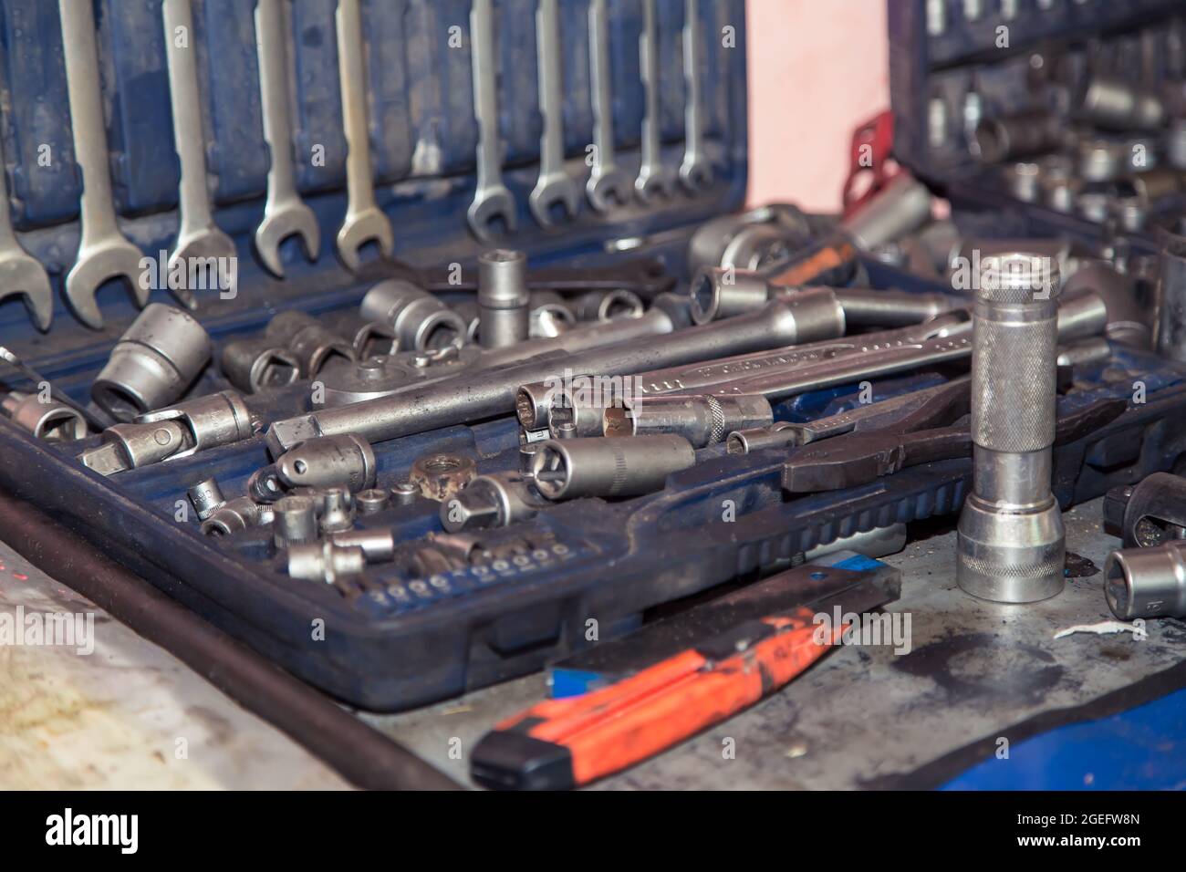 Case wrench hi-res stock photography and images - Alamy