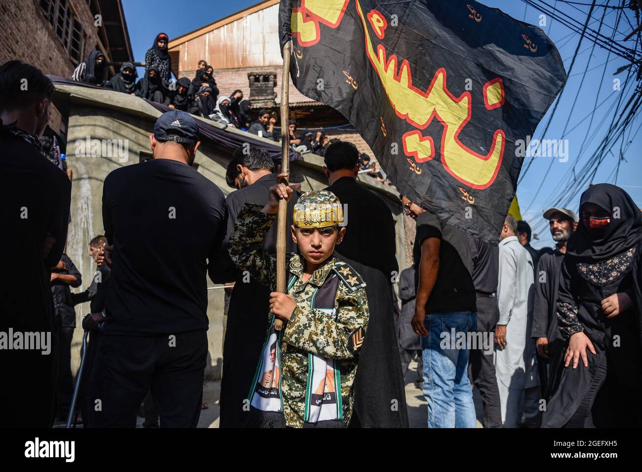 A Kashmiri Shia Muslim boy dressed as IRGC (Iran's Islamic ...