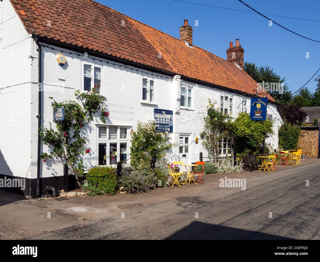 Exterior of the Rose and Crown pub in summer, Snettisham, Norfolk, UK ...