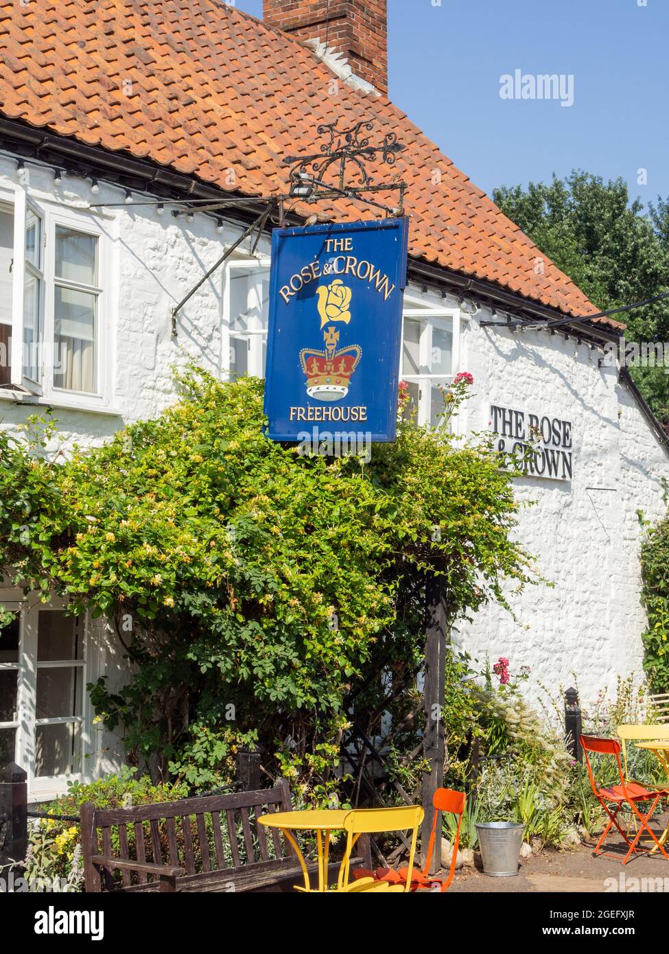 Rose and crown snettisham hi-res stock photography and images - Alamy