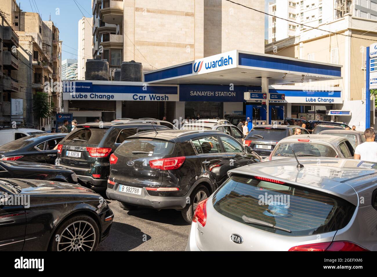 Chaos and soldiers as hundreds of Lebanese wait in line for fuel at a ...