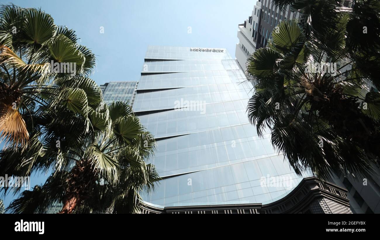 Metropolis Office Building 725 Sukhumvit Road, Khlong Toey Nua, Bangkok ...