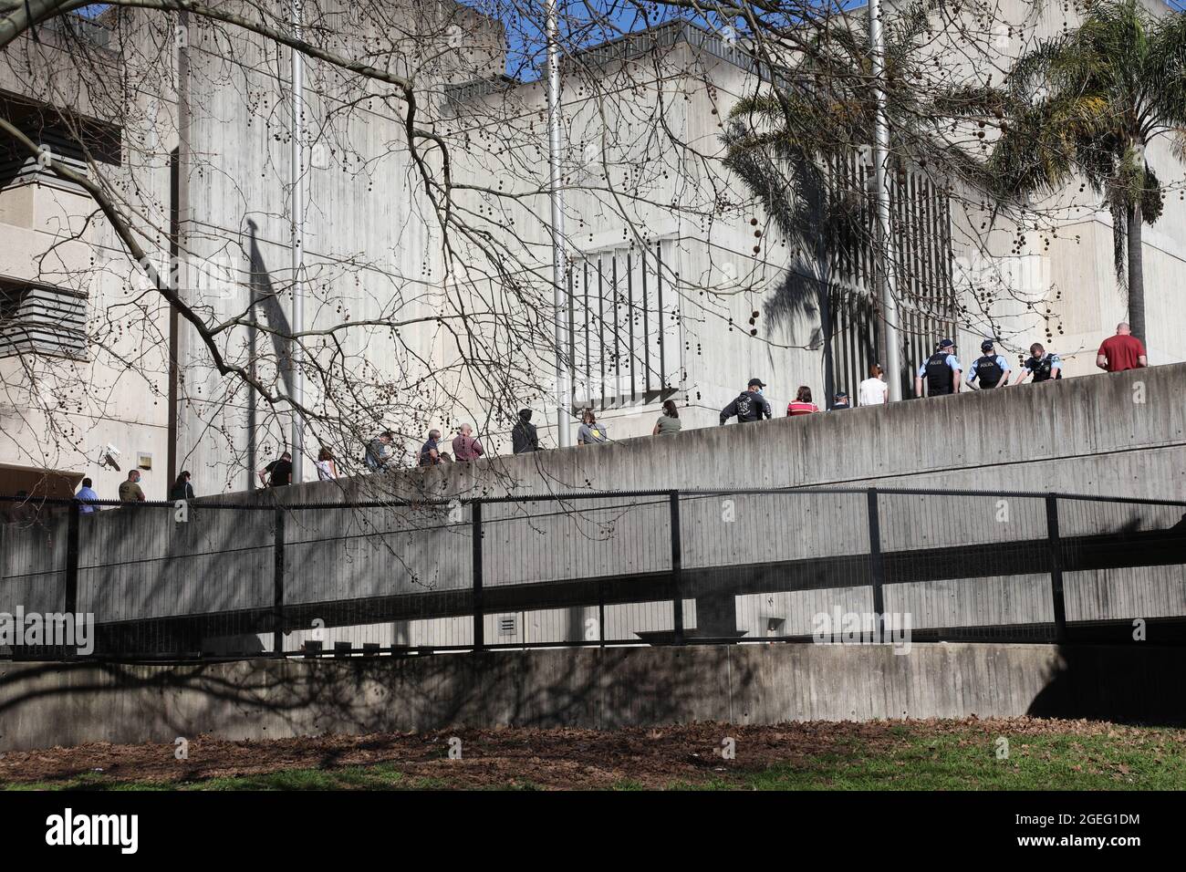Vaccine queue australia hi-res stock photography and images - Alamy