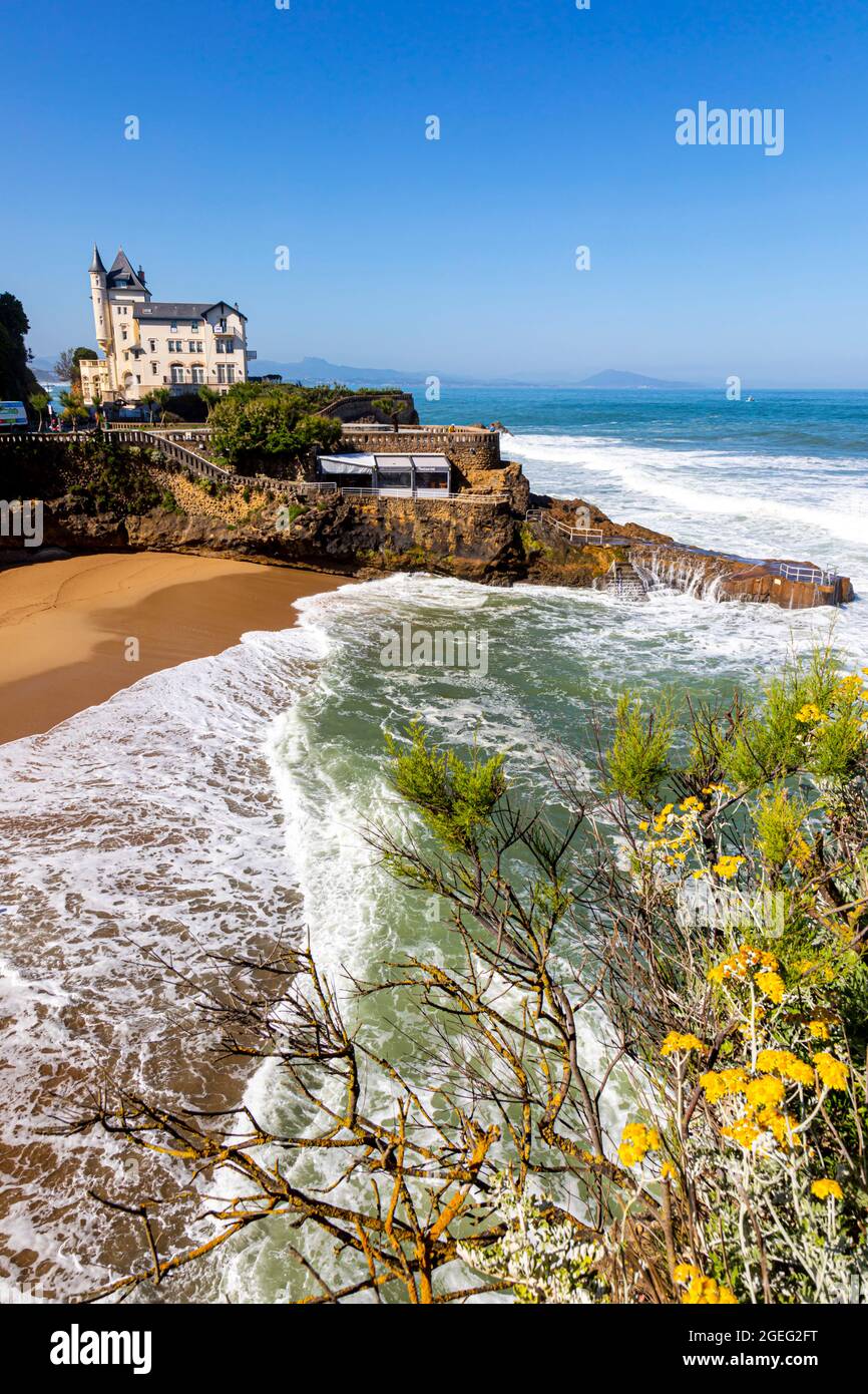 Biarritz beach in home hi-res stock photography and images - Alamy