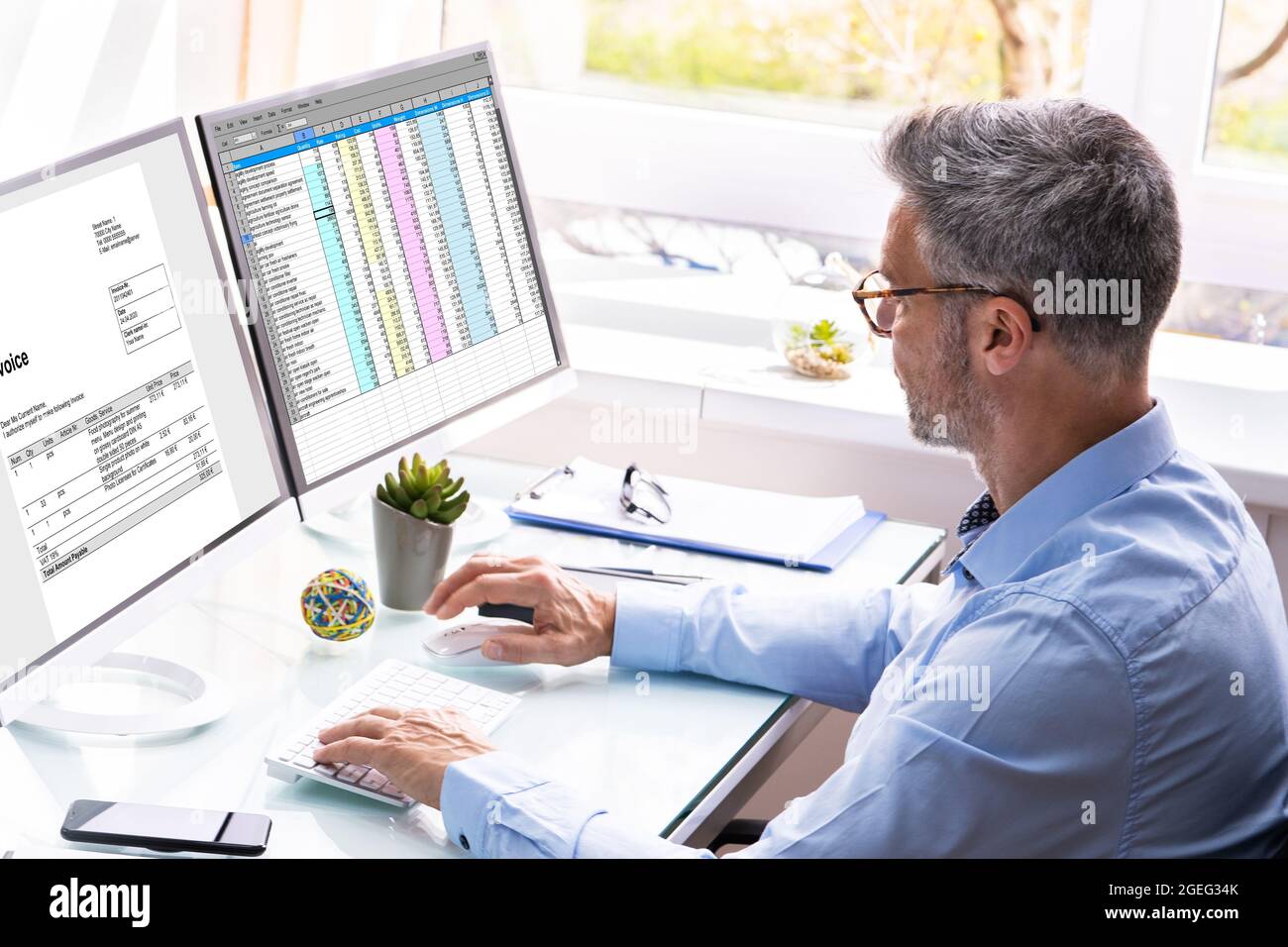 Account age hi-res stock photography and images - Alamy