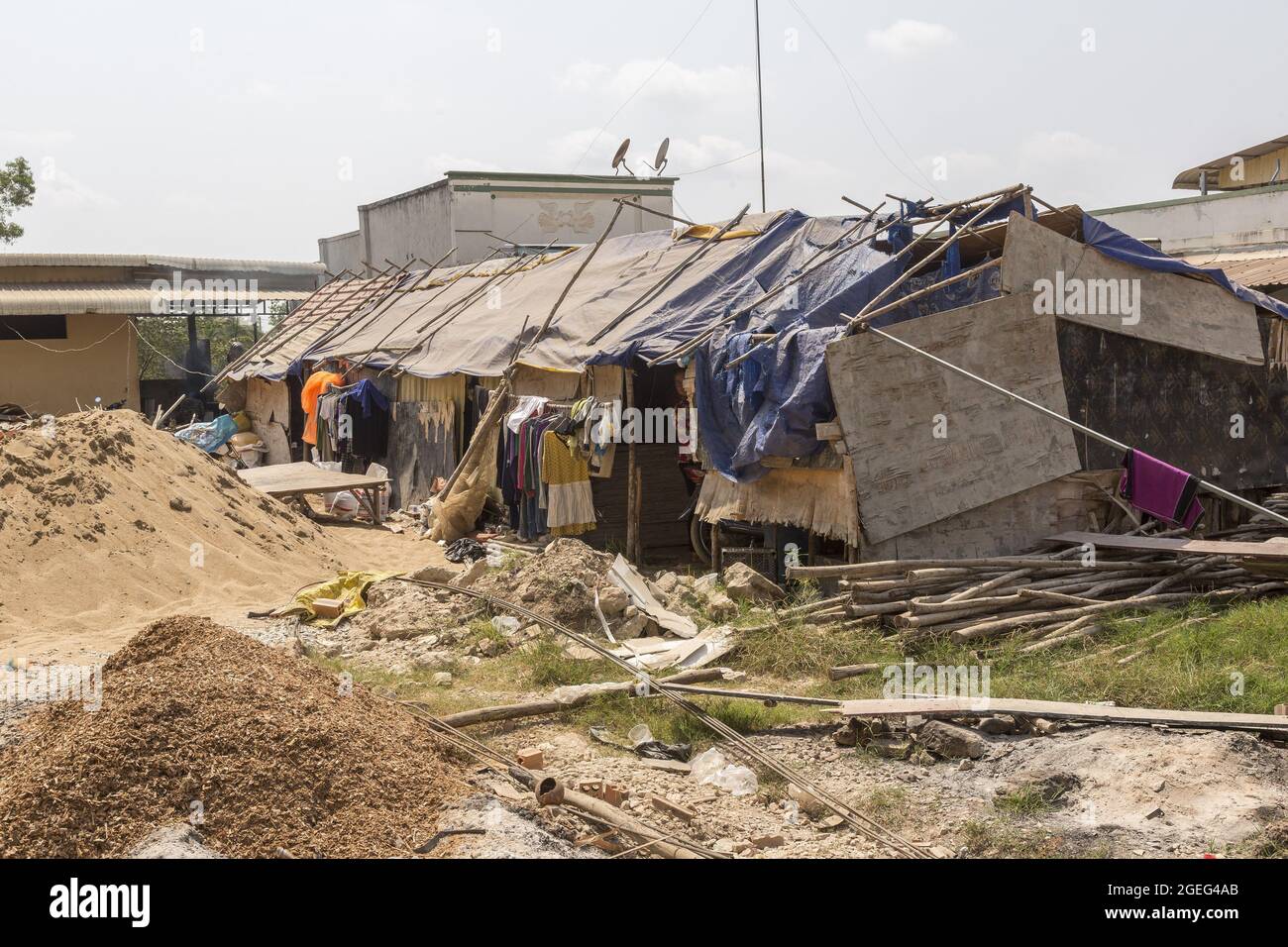 Poor people in Bavet, Cambodia Stock Photo - Alamy