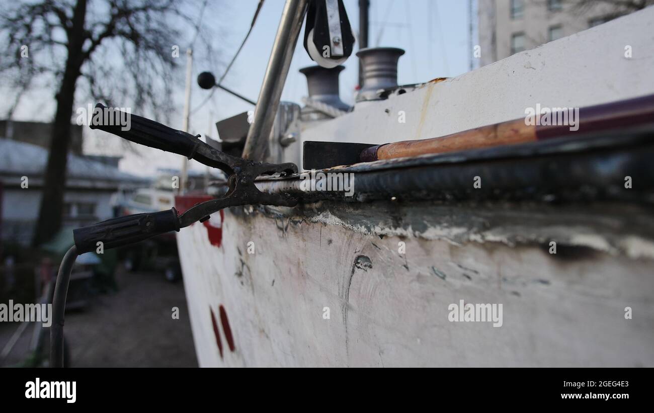 Hull welding hi-res stock photography and images - Alamy