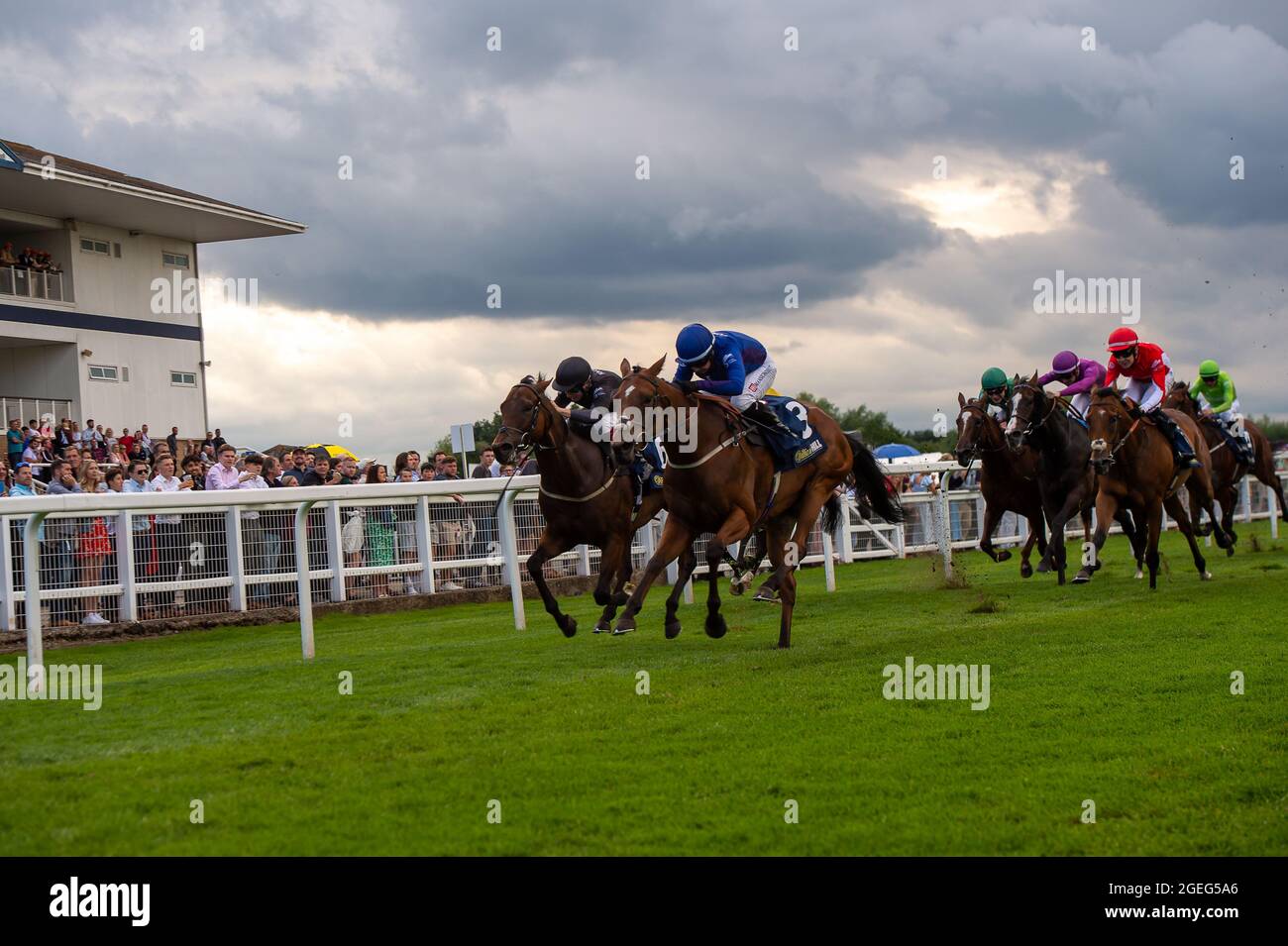 Hayley turner racing league hi-res stock photography and images - Alamy