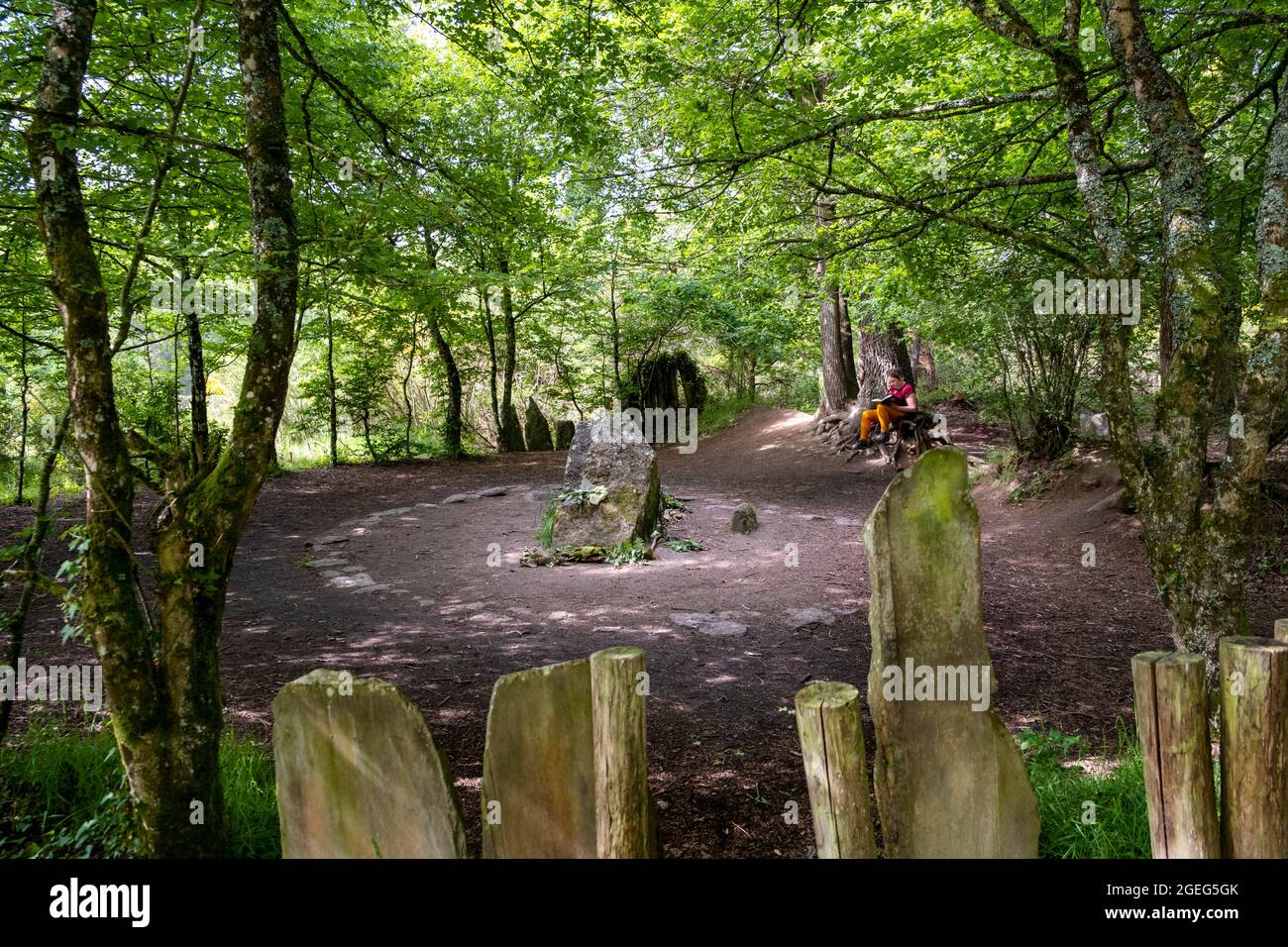 Merlins tomb hi-res stock photography and images - Alamy