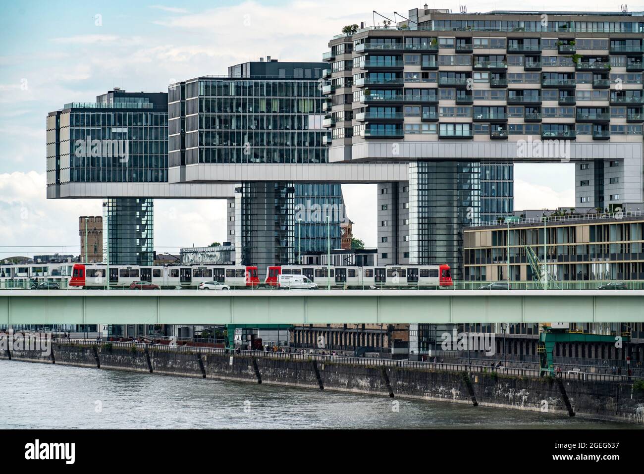 Tram line 4 on the Severinsbrücke over the Rhine, crane houses in ...