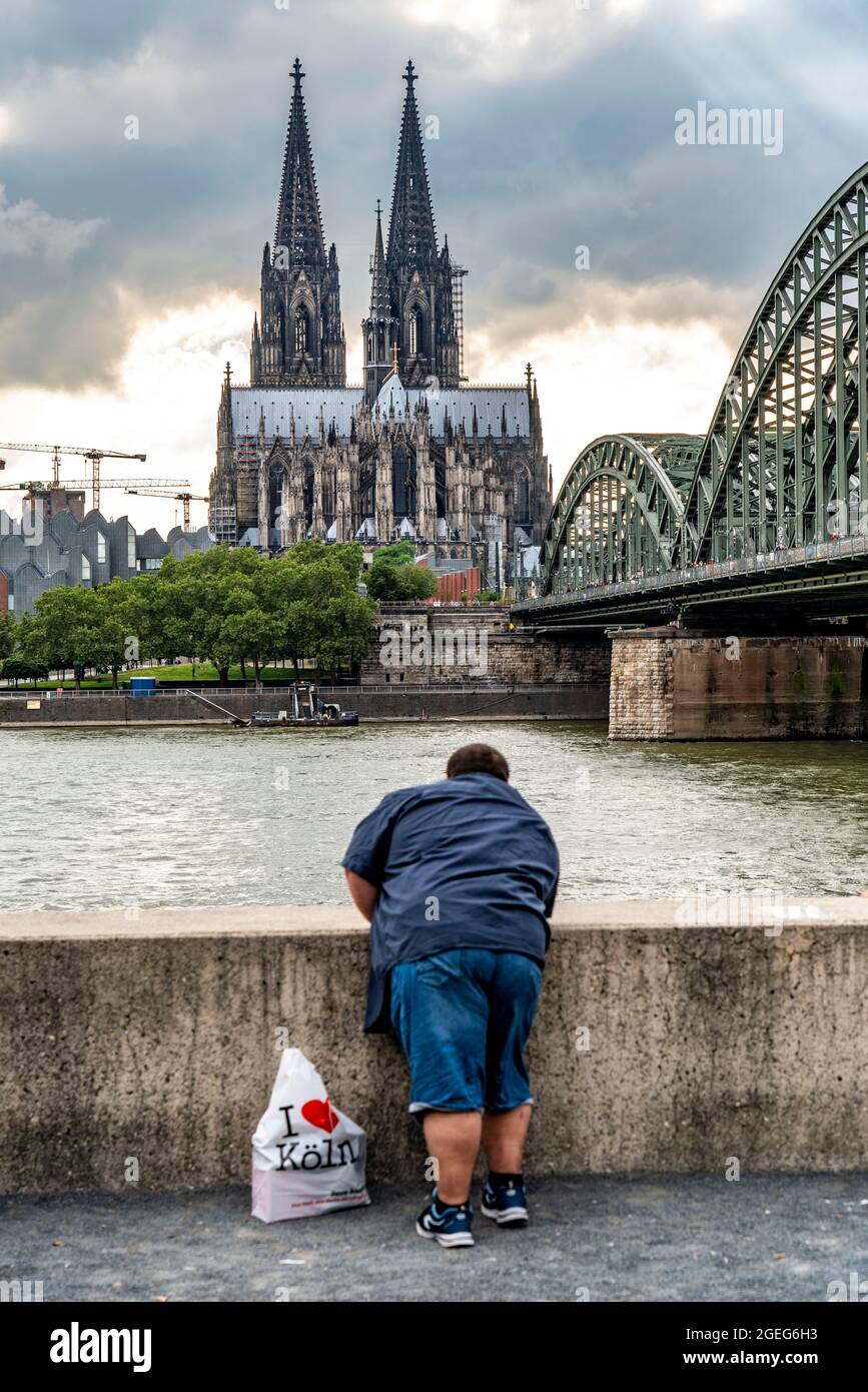 Cologne people river hi-res stock photography and images - Alamy