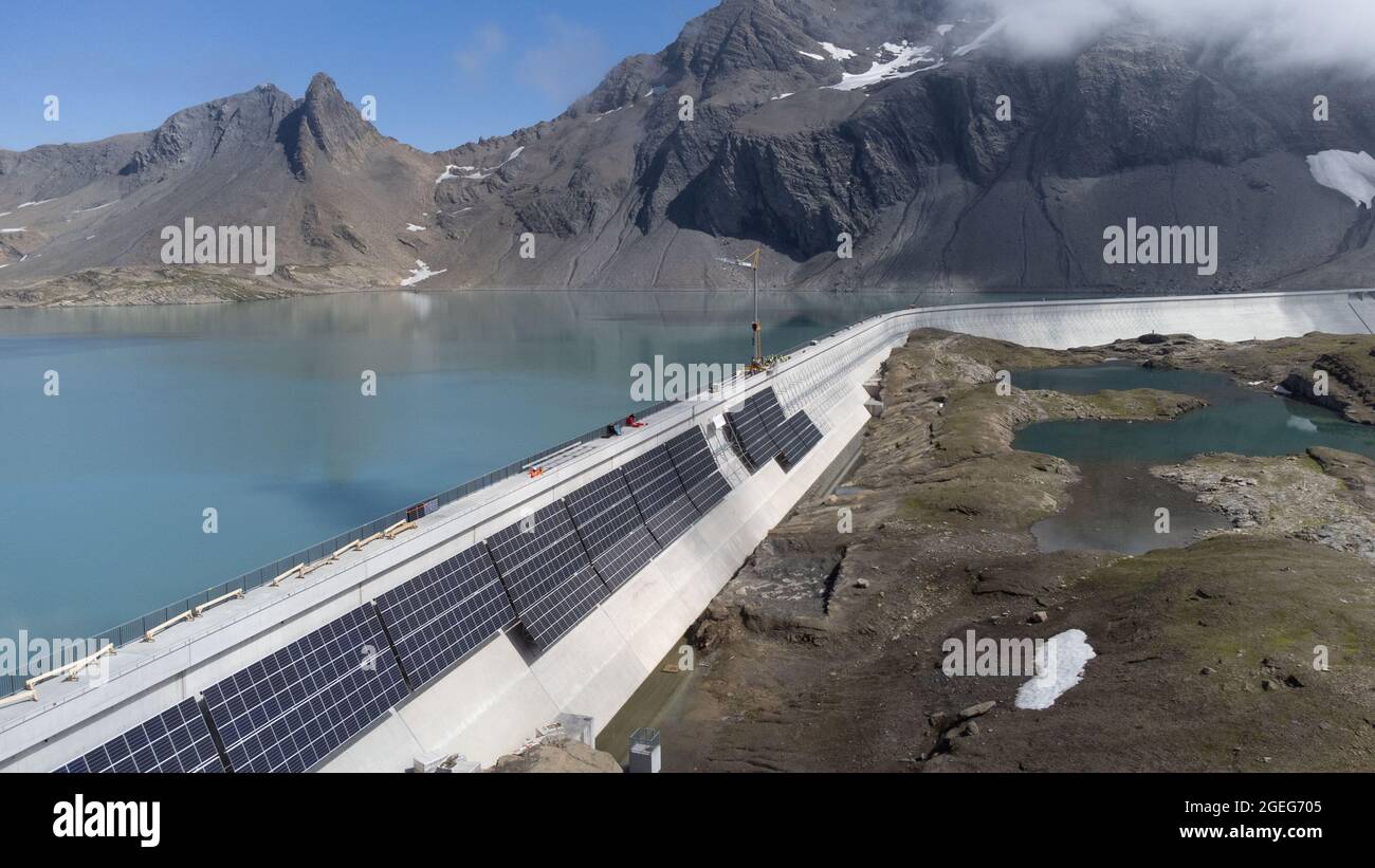 Solar system scale hi-res stock photography and images - Alamy