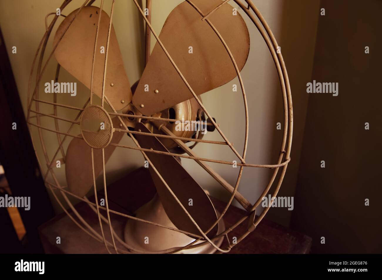 Antique metal fan hi-res stock photography and images - Alamy