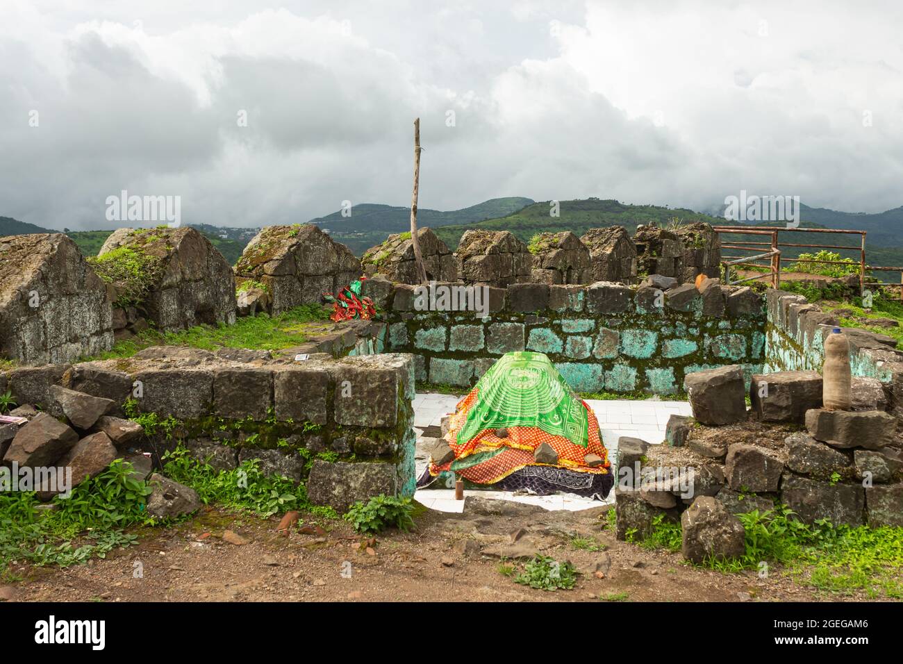 Muslim Masjid on the corner of Hatgad fort, Nashik, Maharashtra, India ...