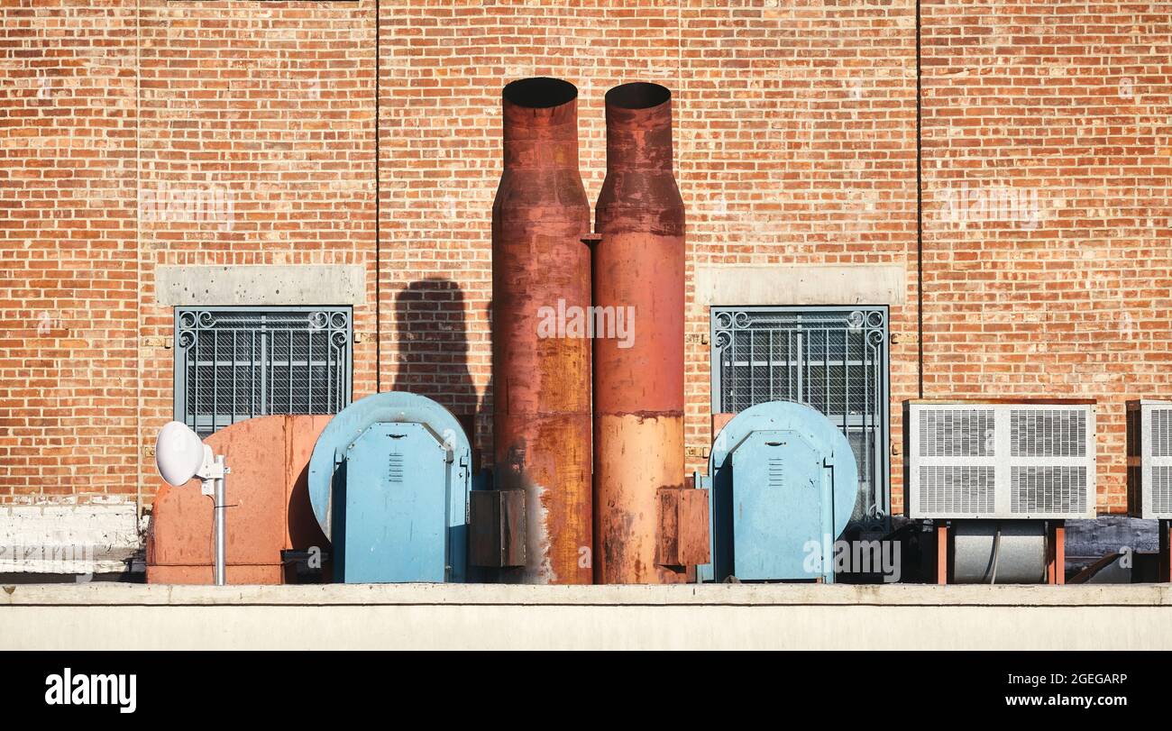 Exhaust pipes hi-res stock photography and images - Alamy