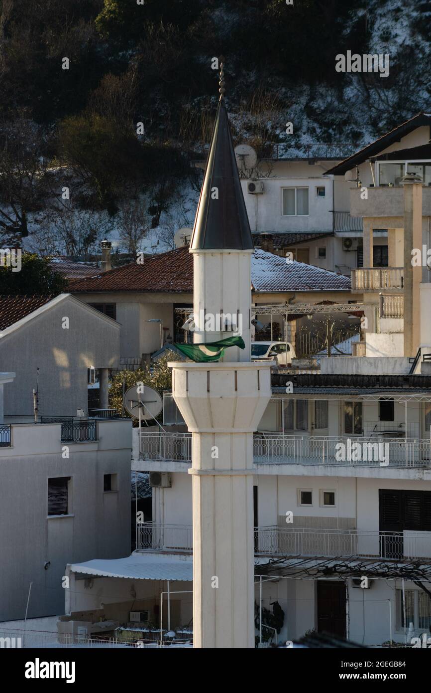 Mosque covered in snow hi-res stock photography and images - Alamy