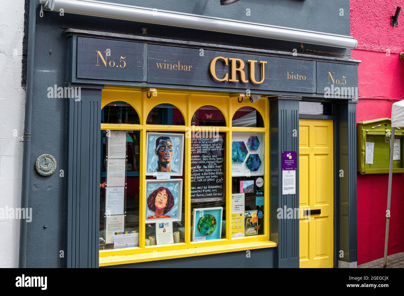 Cru restaurant sign hi-res stock photography and images - Alamy