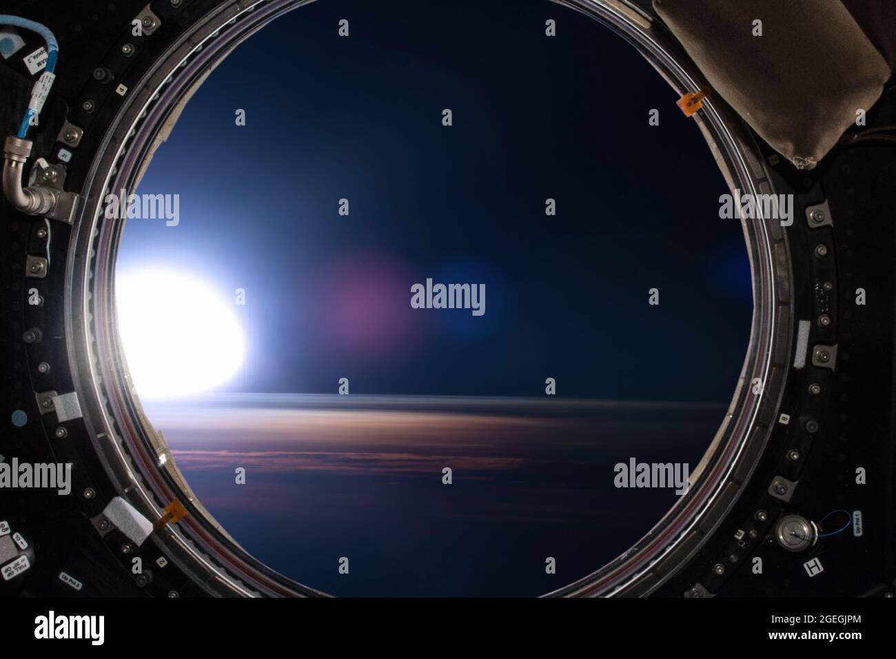 Iss from earth hi-res stock photography and images - Alamy
