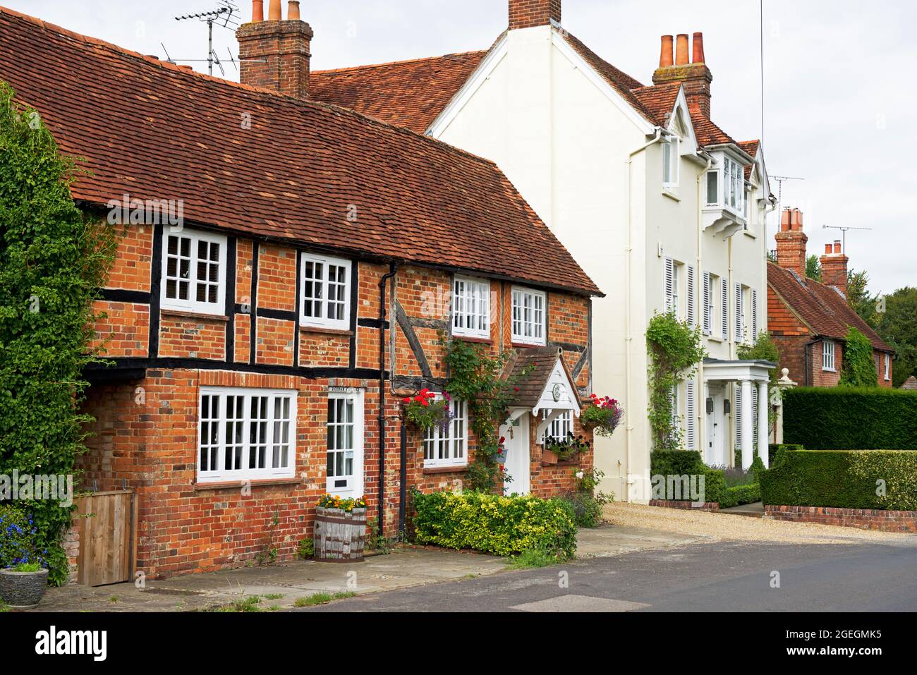 Greywell Village High Resolution Stock Photography and Images - Alamy