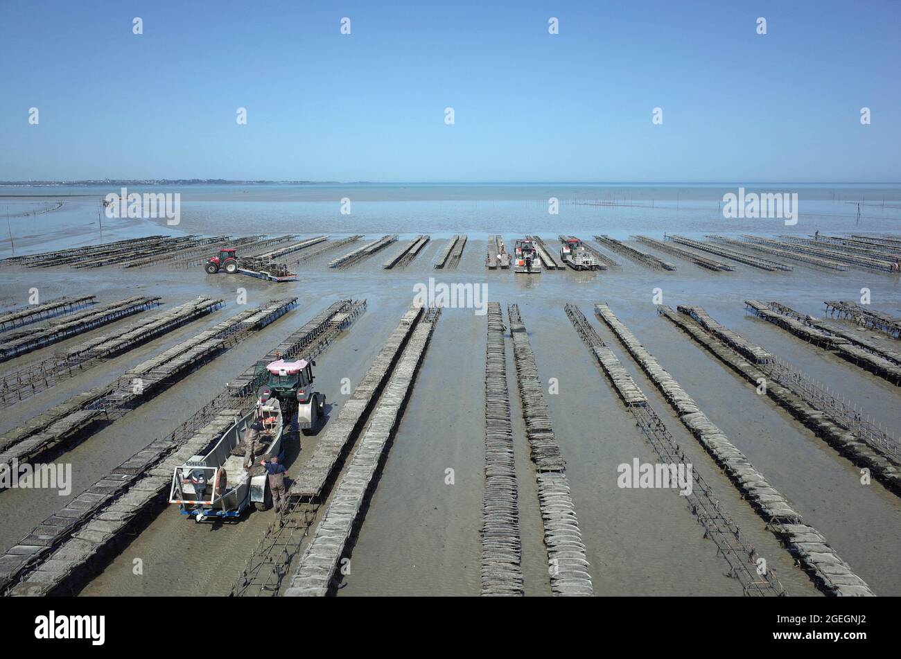 Le Vivier sur Mer (Brittany, north western France): aerial view of ...