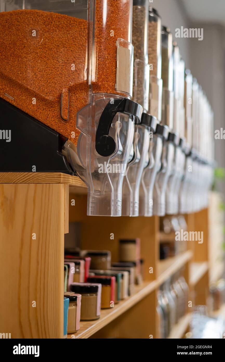 Bulk goods hi-res stock photography and images - Alamy