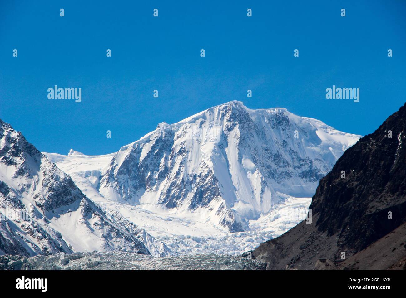 Hunza Valley Mountains covered in snow in north Pakistan, Gilgit ...