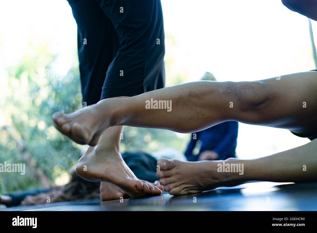 dancers contact legs, barefoots in contact improvisation performance ...